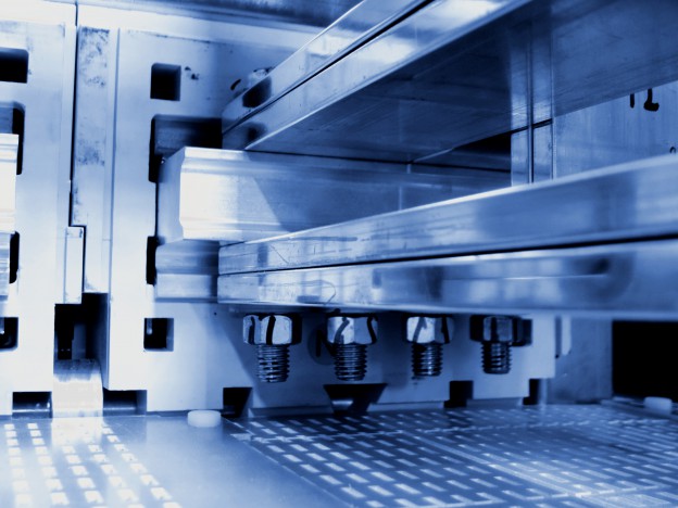 Engineering art: ACB to busbar connections